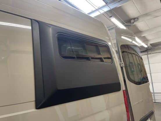 VS Capsule flare pop out with bunk windows or not 2007-2023 Mercedes ...